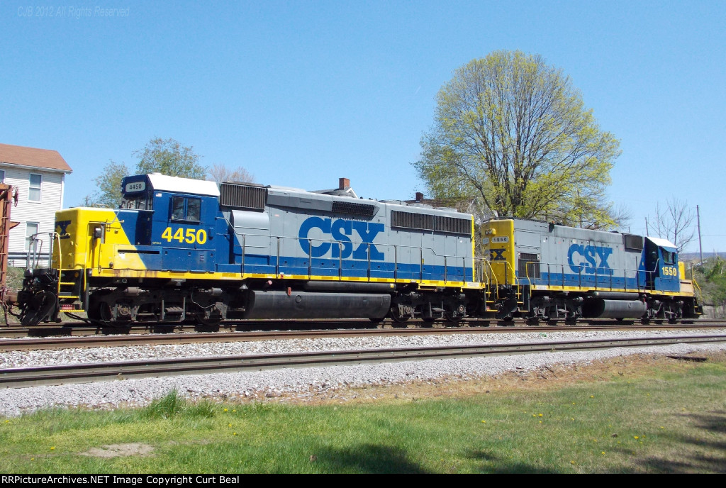 CSX 1550 and 4450 (2)